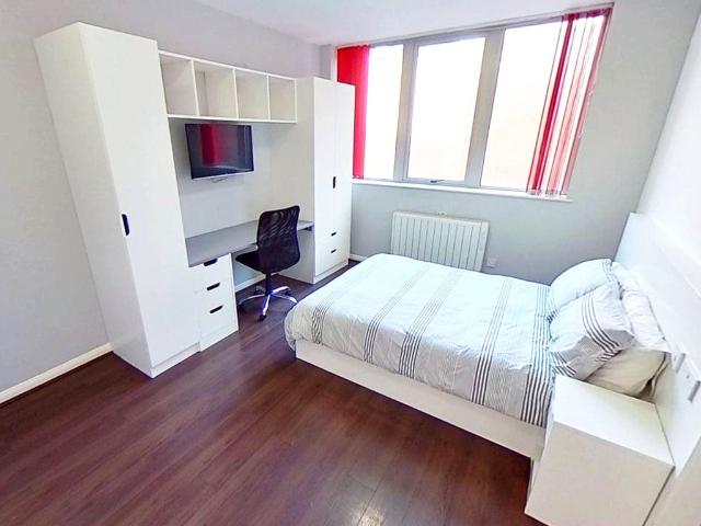 Room at Milton Street, Nottingham