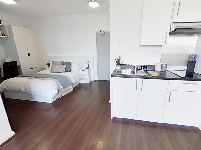 Room at Milton Street, Nottingham