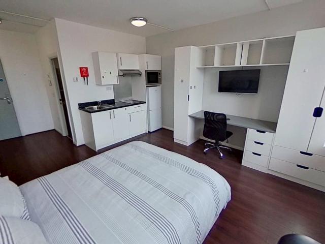 Room at Milton Street, Nottingham