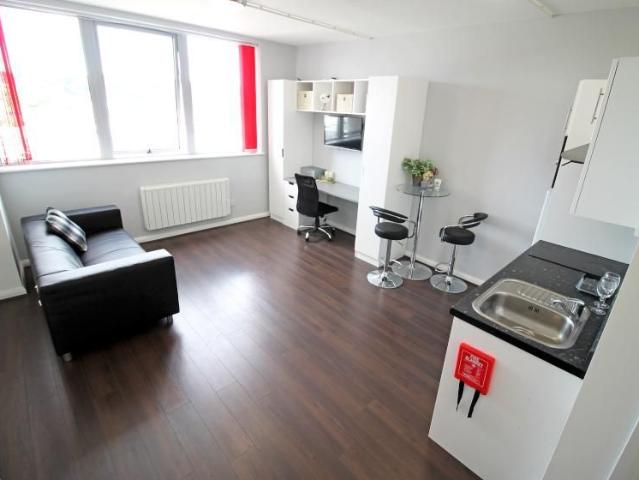 Room at Milton Street, Nottingham