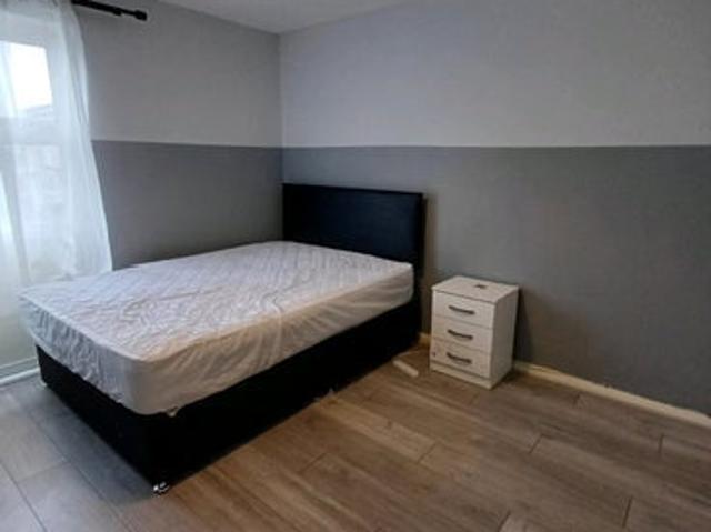 Room at Milwards, Harlow