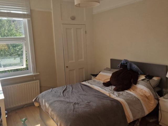 Room at Mina Road, Greater London