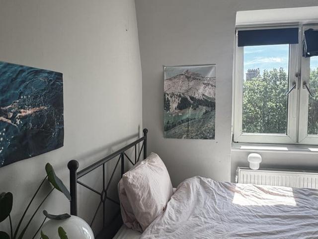 Room at Minshull Street, Greater London