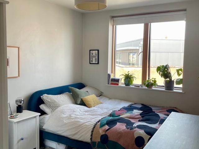 Room at Mint Street, Greater London