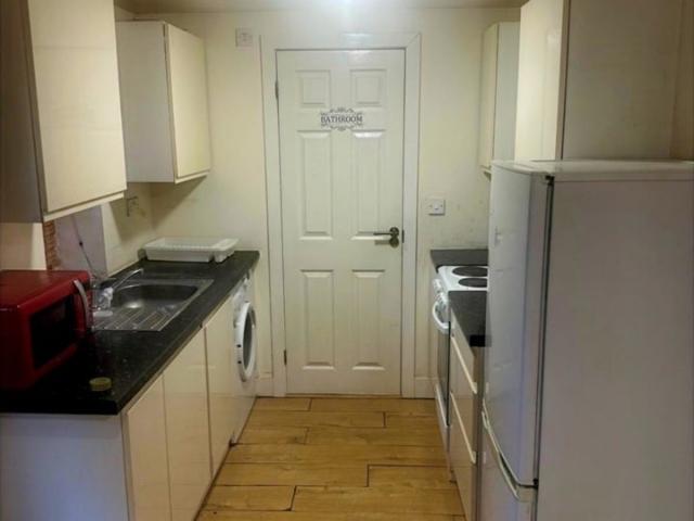 Room at Minterne Avenue, Greater London
