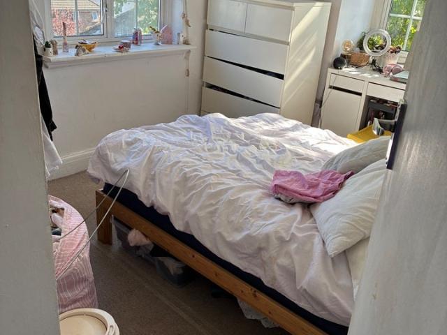 Room at Mitcham Lane, Greater London