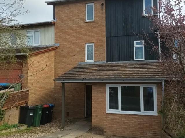 Room at Mitcham Place, Milton Keynes
