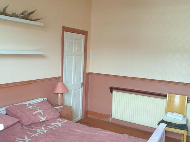 Room at Mitcham Road, Greater London