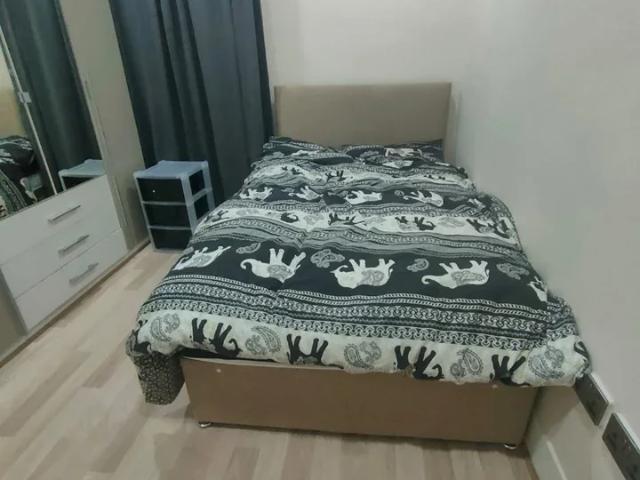 Room at Mitcham Road, Greater London