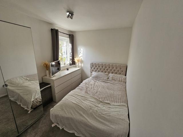 Room at Mitchell Avenue, Cambuslang