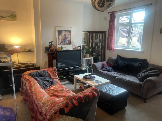 Room at Mivart Street, Bristol