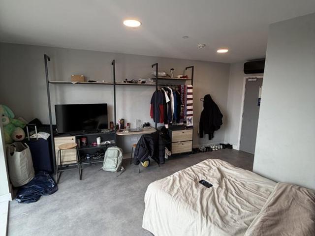 Room at Moira Street, Charnwood