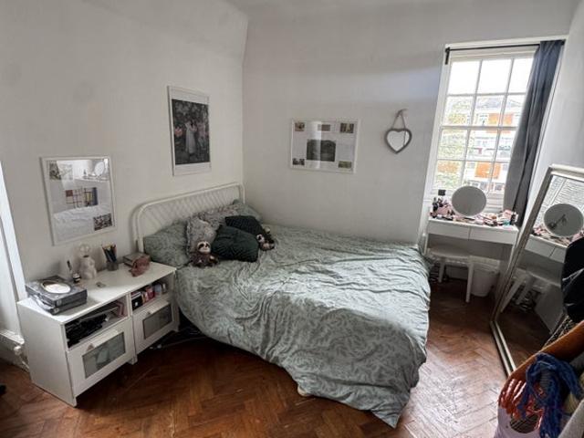 Room at Moodkee Street, Greater London