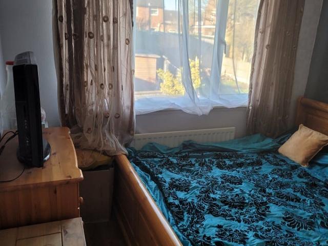 Room at Moor Road, Dawley