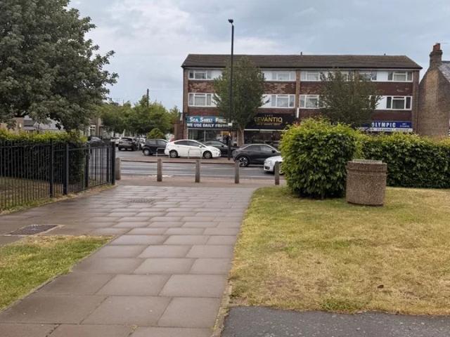 Room at Moorfield Road, Greater London