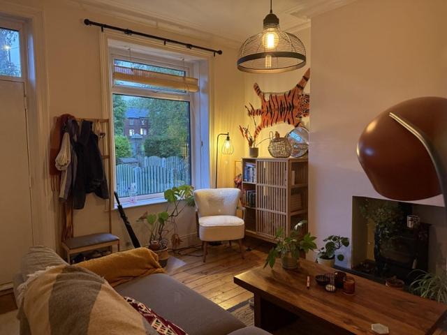 Room at Moorfields, Leeds