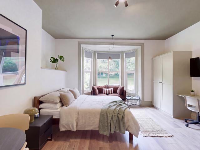 Room at Moorland Road, Leeds