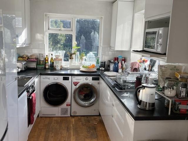 Room at Molesey Road, Elmbridge