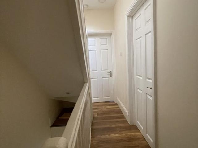 Room at Monmouth Road, Greater London