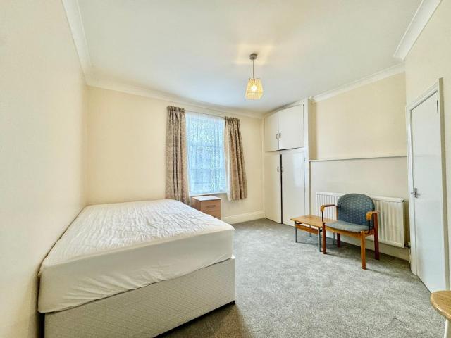 Room at Monson Road, Greater London