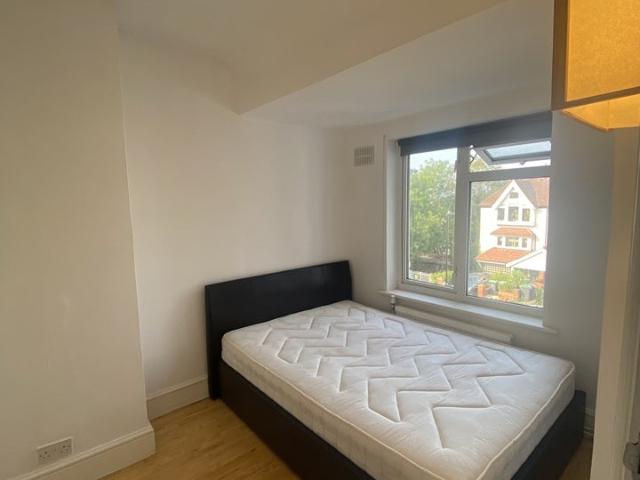 Room at Montenotte Road, Greater London