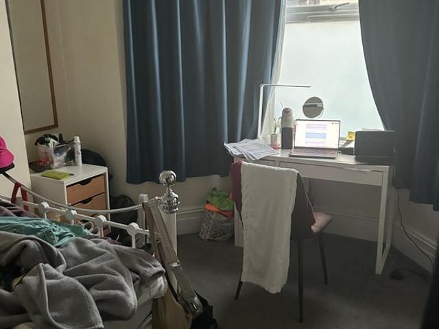Room at Monthermer Road, Cardiff