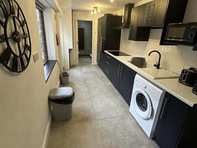 Room at Mostyn Road, Birmingham