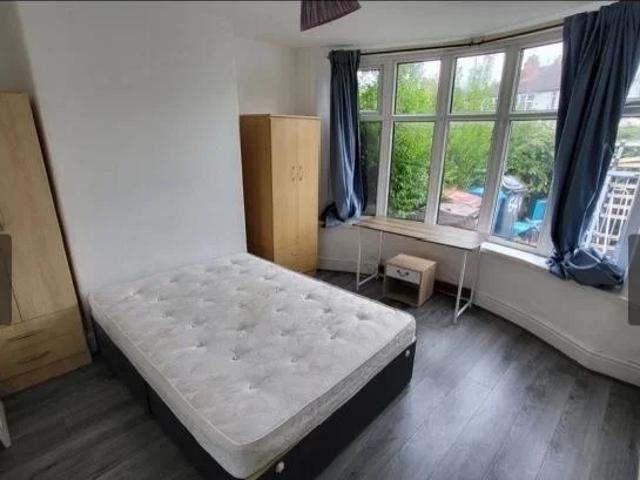 Room at Mornington Crescent, Manchester