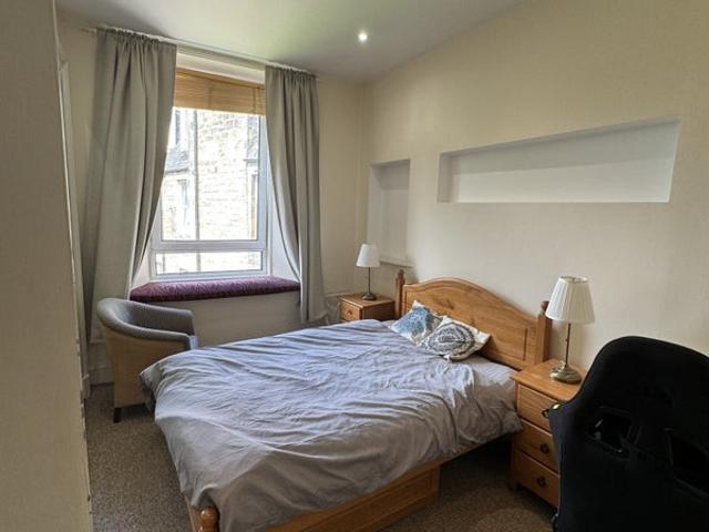 Room at Morningside Road, City of Edinburgh
