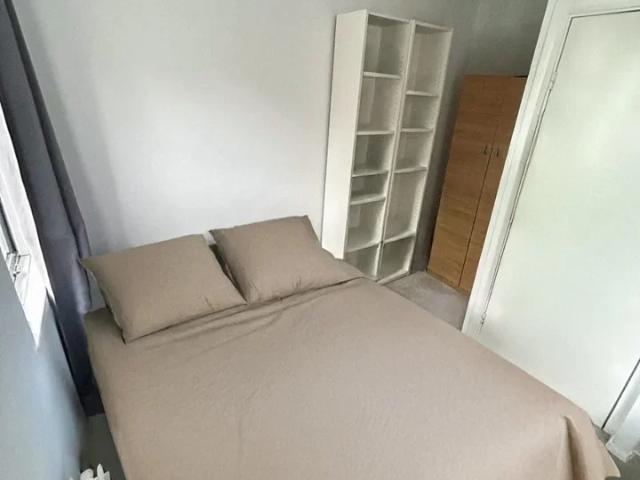 Room at Moreton Street, City of Westminster