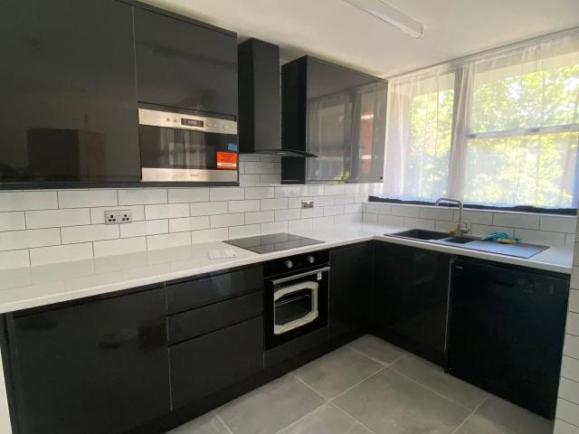 Room at Moreton Street, City of Westminster