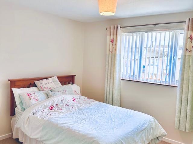 Room at Moredunvale Green, City of Edinburgh