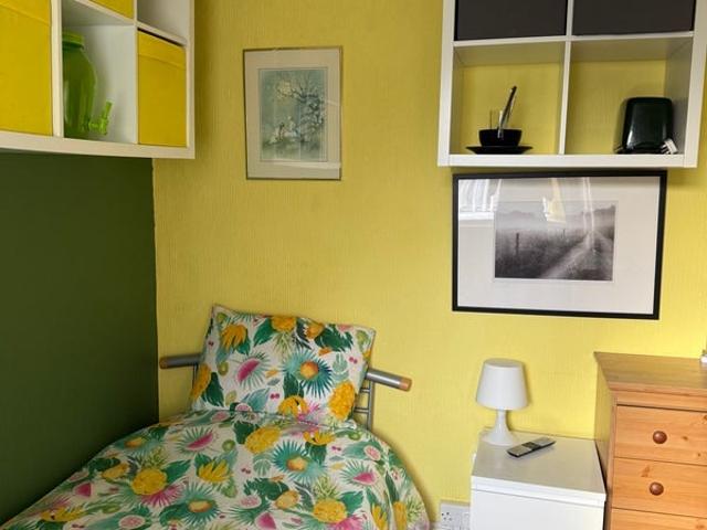 Room at Morgan Street, Aberdare