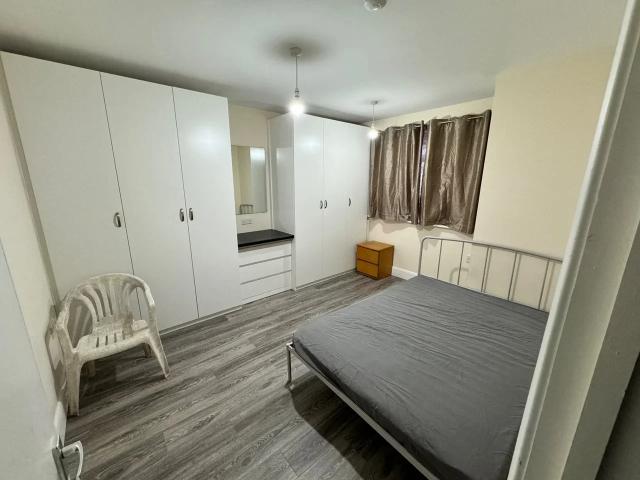 Room at Morley Crescent East, Greater London