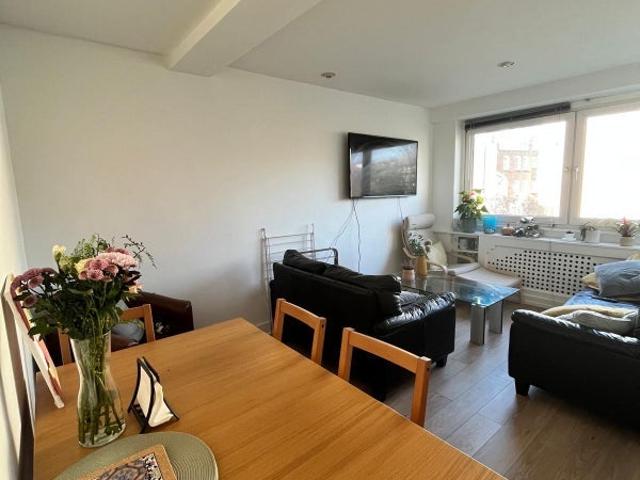 Room at Morpeth Street, Greater London