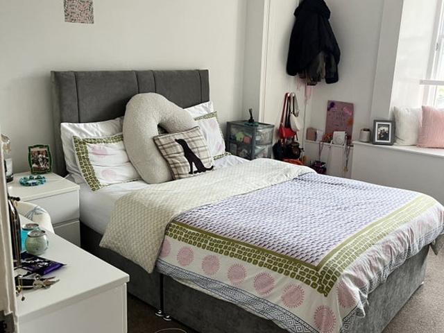 Room at Morrison Street, City of Edinburgh