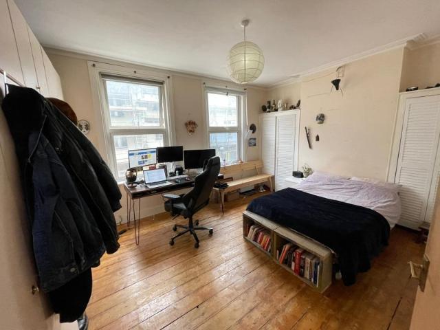 Room at Morrish Road, Greater London