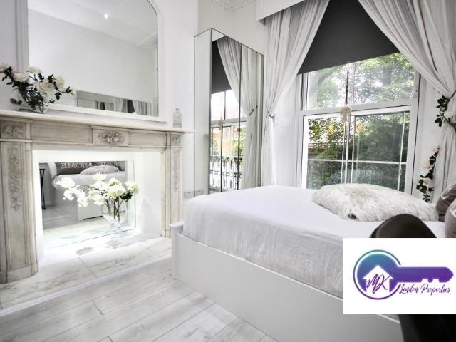 Room at Mortimer Crescent, Greater London