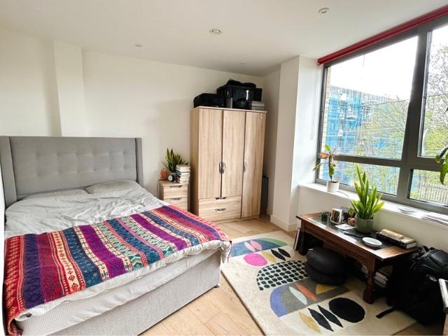 Room at Morville Street, Greater London