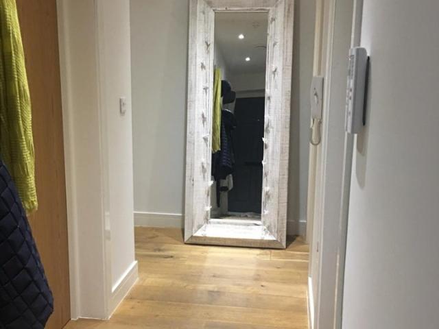 Room at Mowbray Road, Greater London
