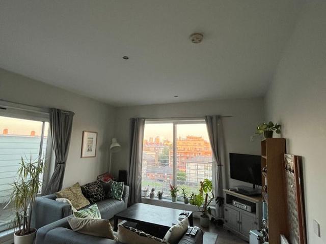 Room at Mowlem Street, Greater London