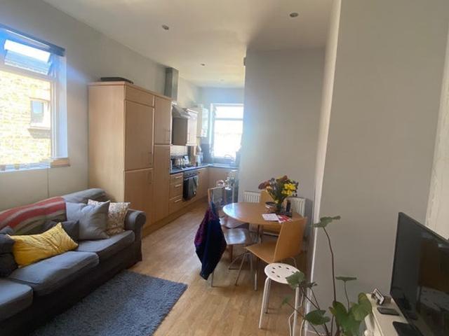 Room at Mowll Street, Greater London