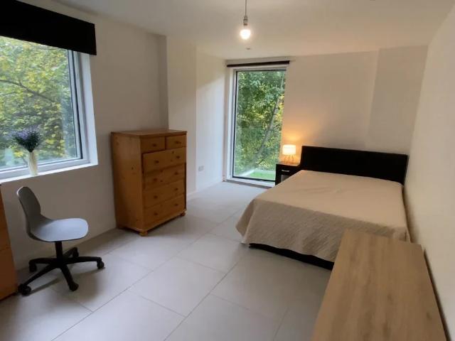 Room at Motley Street, Greater London