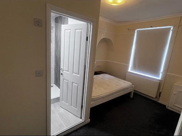 Room at Mottram Road, Tameside