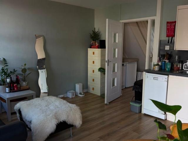 Room at Mount Angelus Road, Greater London