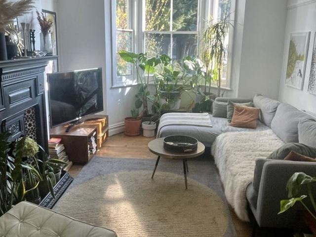 Room at Mount Ash Road, Greater London