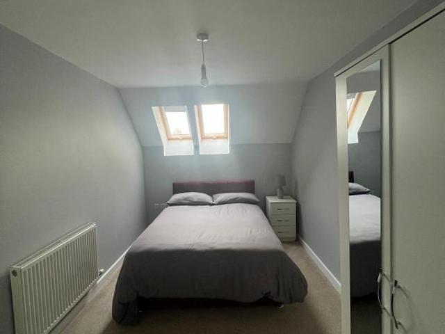 Room at Mount Hill Road, Bristol