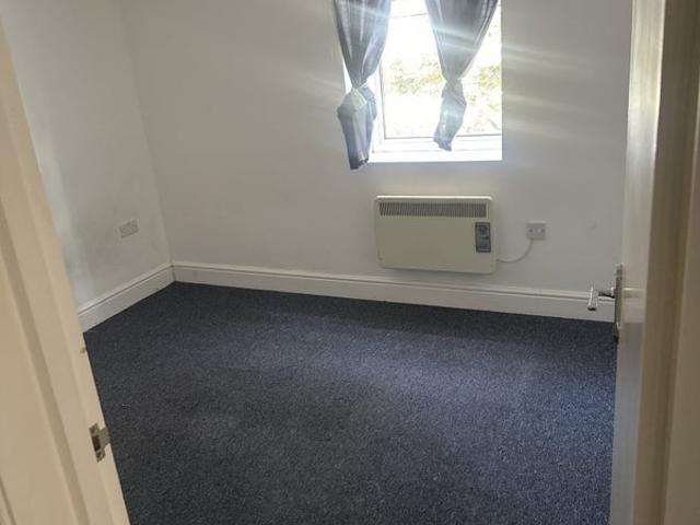 Room at Mount Pleasant Road, Greater London