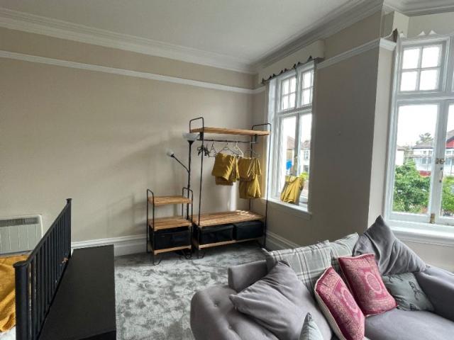 Room at Mount Pleasant Road, Greater London
