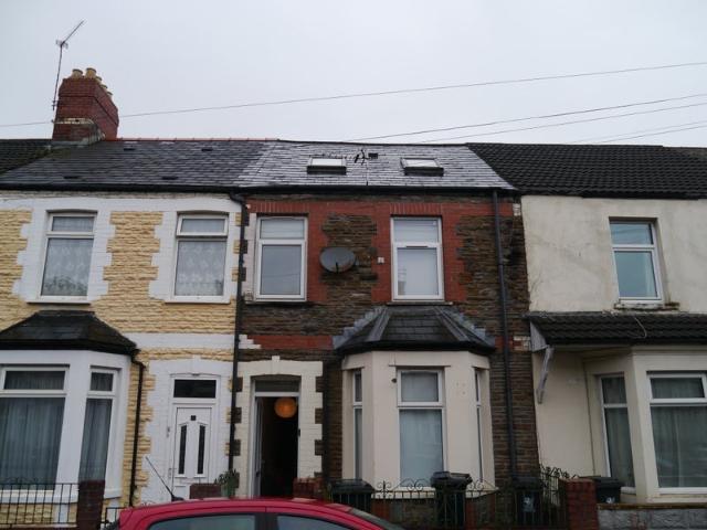 Room at Moy Road, Cardiff